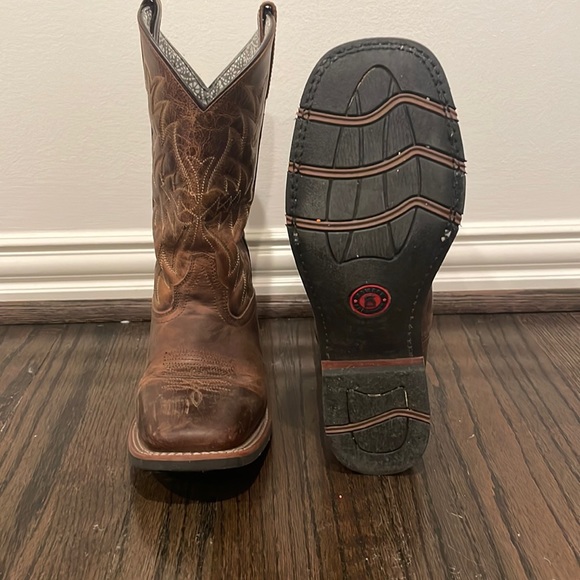 Laredo | Shoes | Womans Cowboy Boots Laredo Brand Worn A Couple Times ...